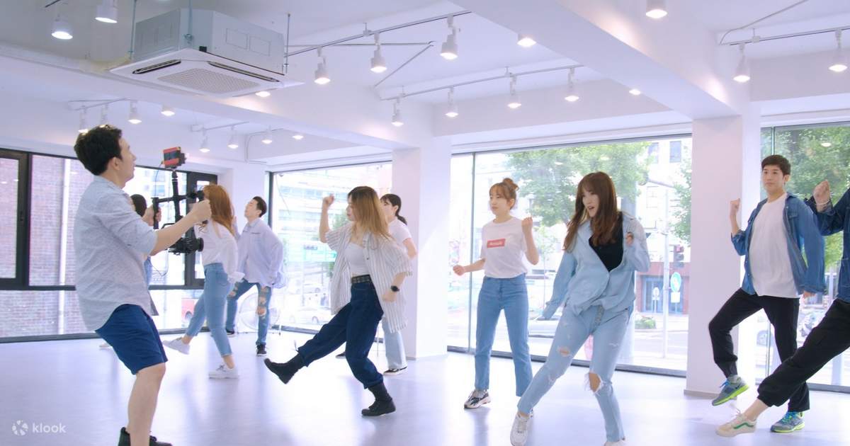 Seoul K Pop Dance Class For Beginners By Fanxy Studio Klook United Seoul K Pop Dance Class For Beginners By Fanxy Studio Klook United